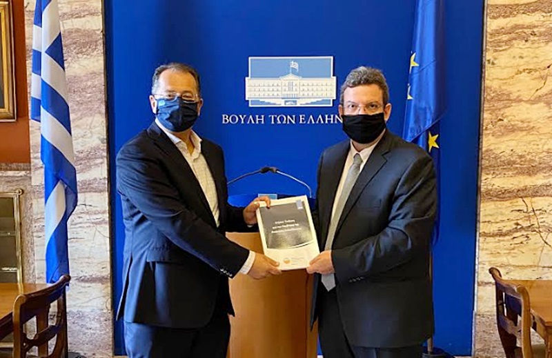 Την ετήσια έκθεση αξιολόγησης των Πανεπιστήμιων της χώρας παρέλαβε ο Γ ...