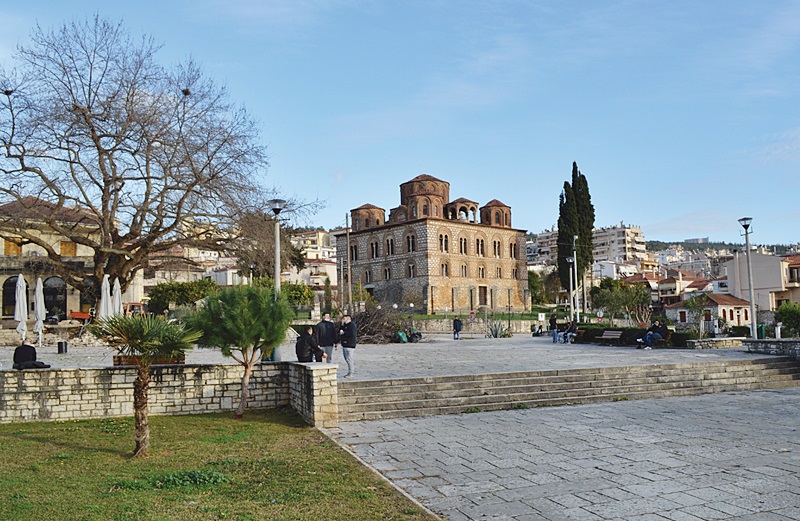 Πλατεία Σκουφά: Η πλατεία μας - ΤΑΧΥΔΡΟΜΟΣ ΑΡΤΑΣ