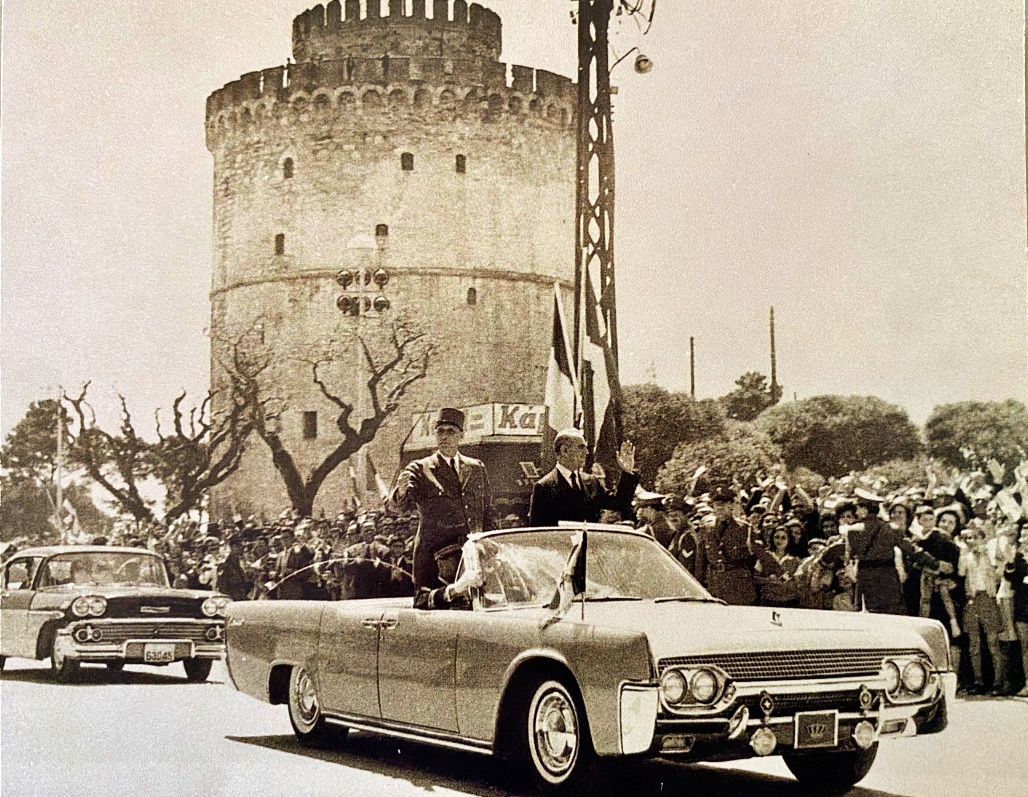Μονόπλευρη επιλεκτική (παρα)πληροφόρηση. Απομνημονεύματα Κων. Καραμανλή ...
